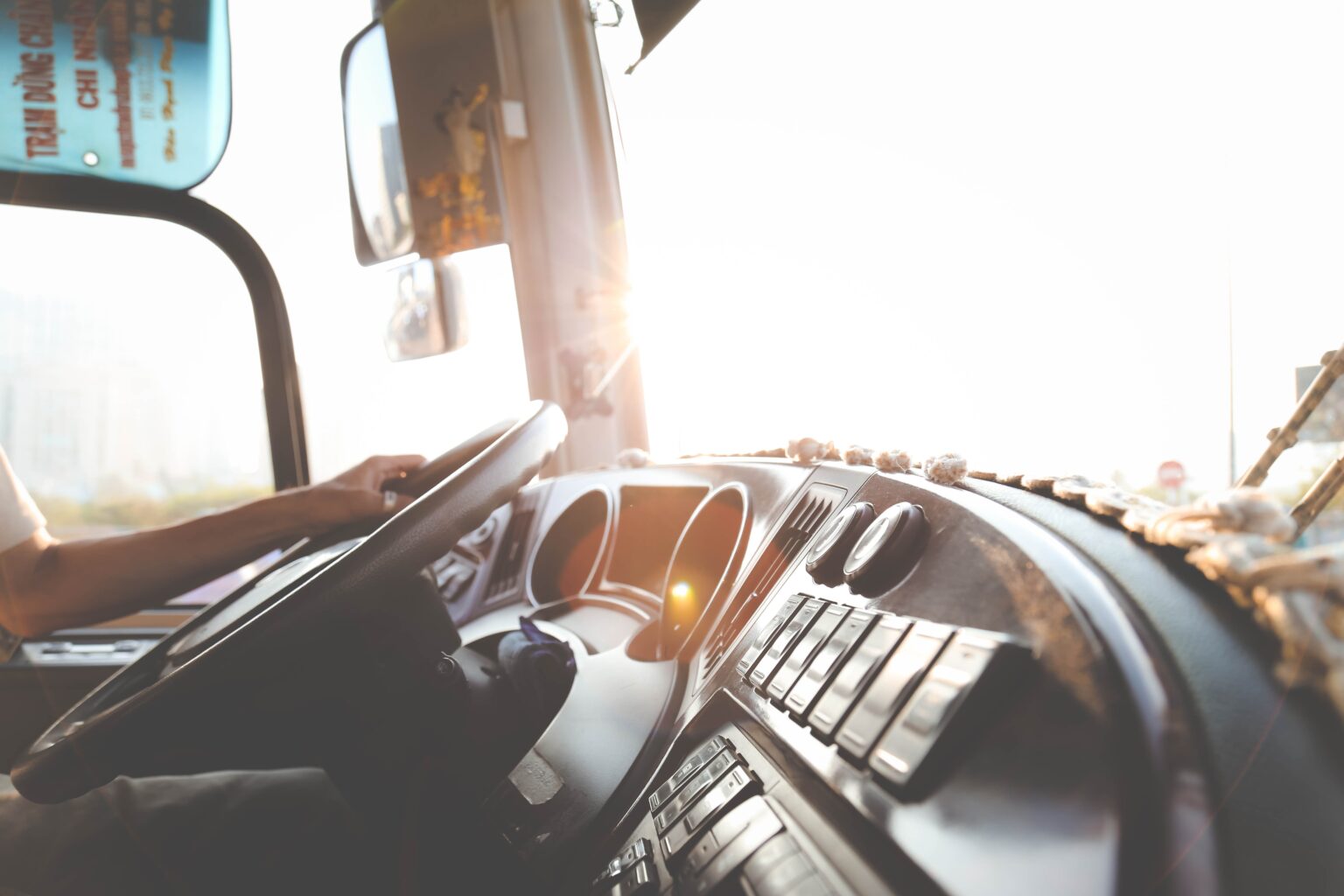 5 Reasons Why Your Steering Wheel Shakes at High Speeds - Certified ...